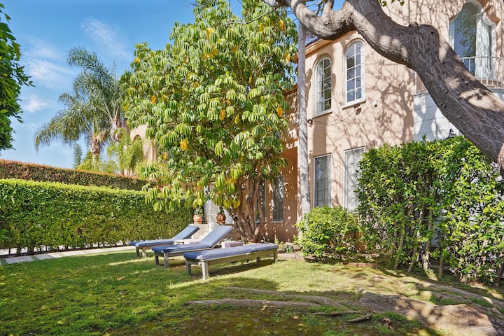 Zen In The Heart Of We-ho - West Hollywood, CA