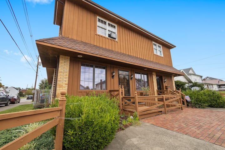 The Market Apts By Nest And Bloom - 
Suite 1 (331) - Camden Park, Huntington