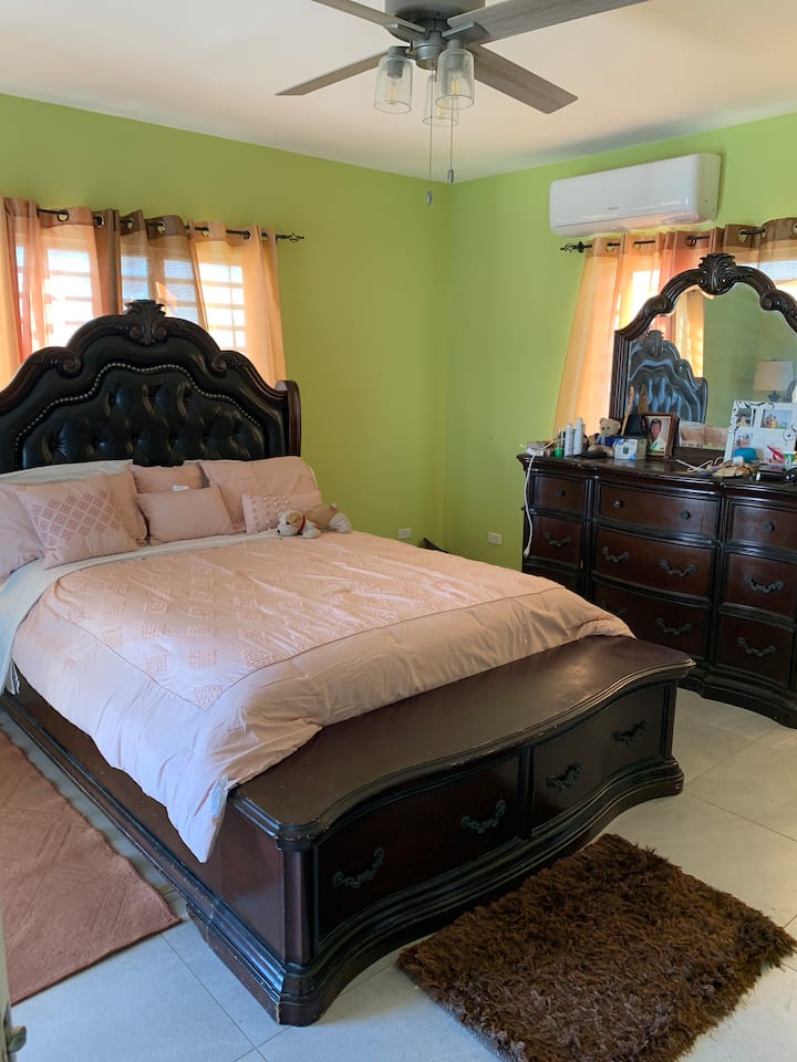 Cozy Master Bedroom - Anguilla