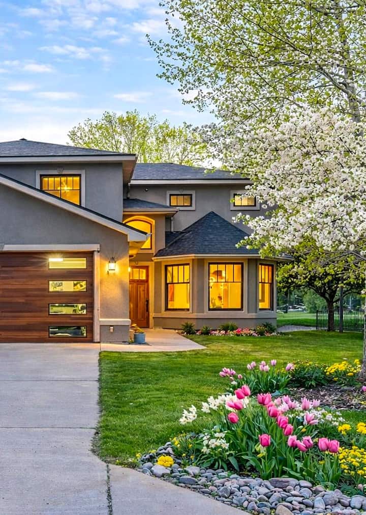 4br Durango Dreamhouse | 7 Beds | Mtn & Golf Views - Durango, CO