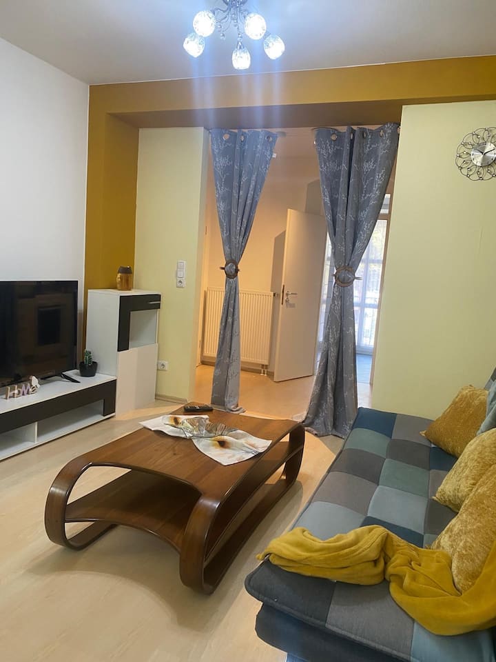 Lebendige Wohnung Mit Wohlfühlcharakter - Bayreuth