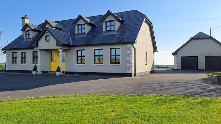 Spacious Countryside Apartment For 2 - İrlanda