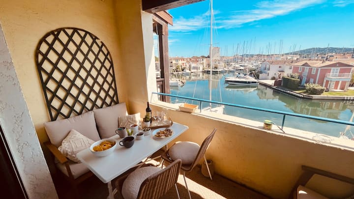 Magnifique Vue Sur Les Canaux De Port Grimaud - Cogolin