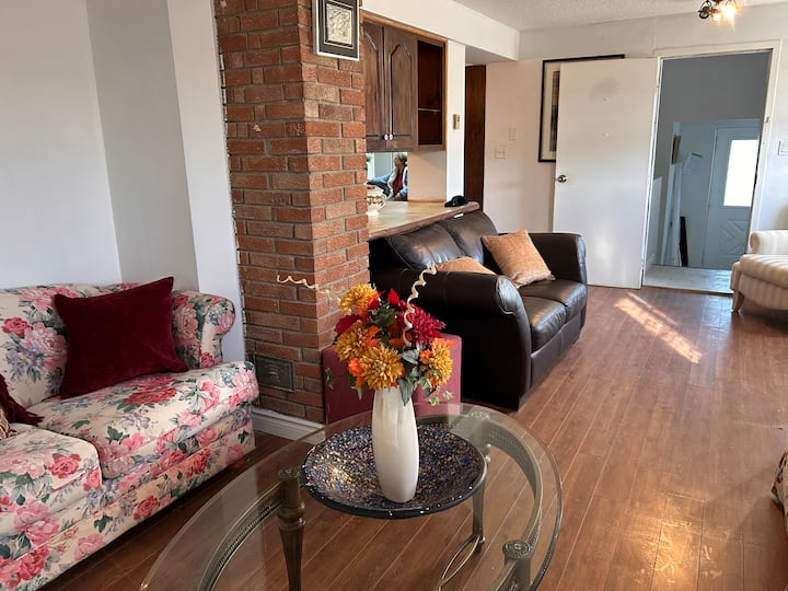 Rustic Niagara Living Suites - Beamsville