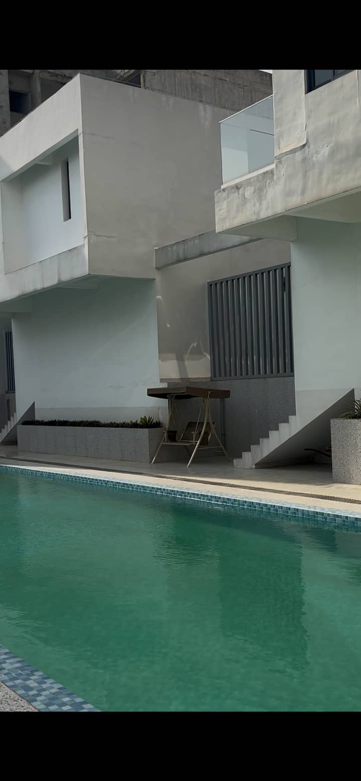 Résidence Meublée Luxe Avec Piscine Et Gym - Abidjan