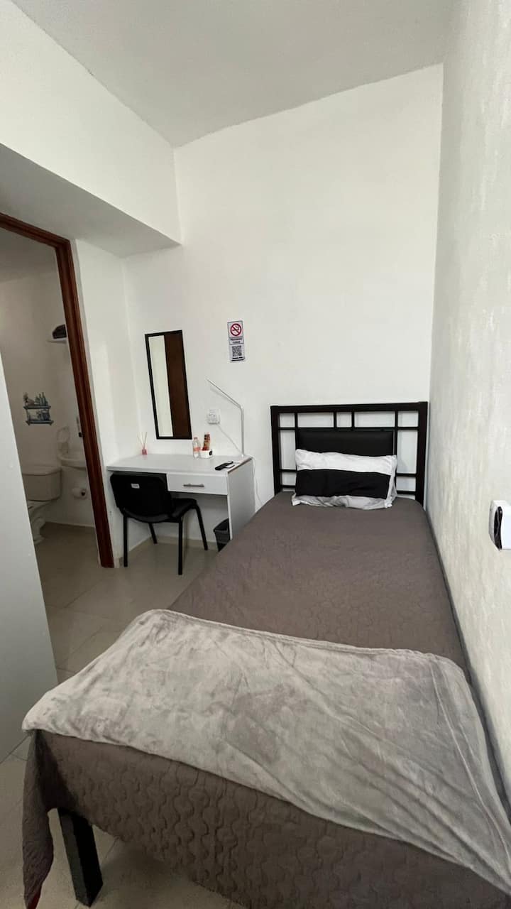 4 Cómoda Habitación - Pachuca