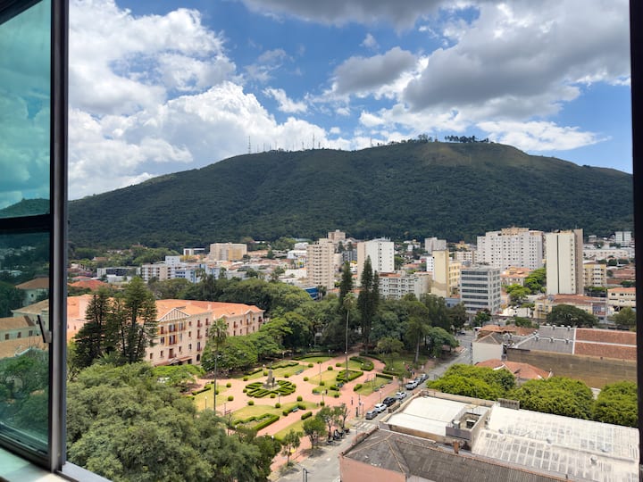 Apto No Centro: Conforto/estilo - Poços de Caldas