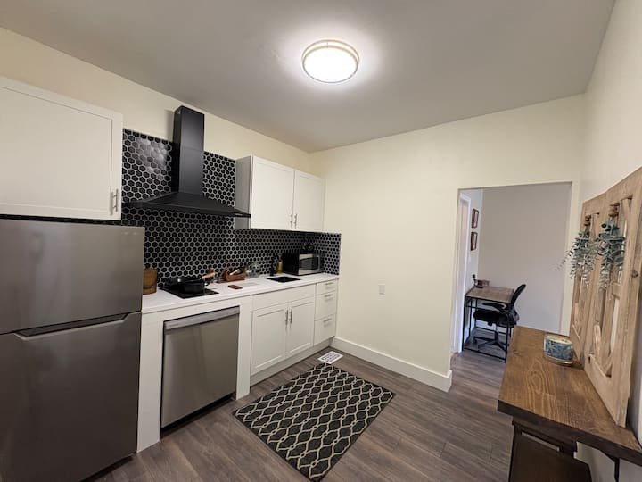 Modern Farmhouse Studio In Beamsville - Beamsville