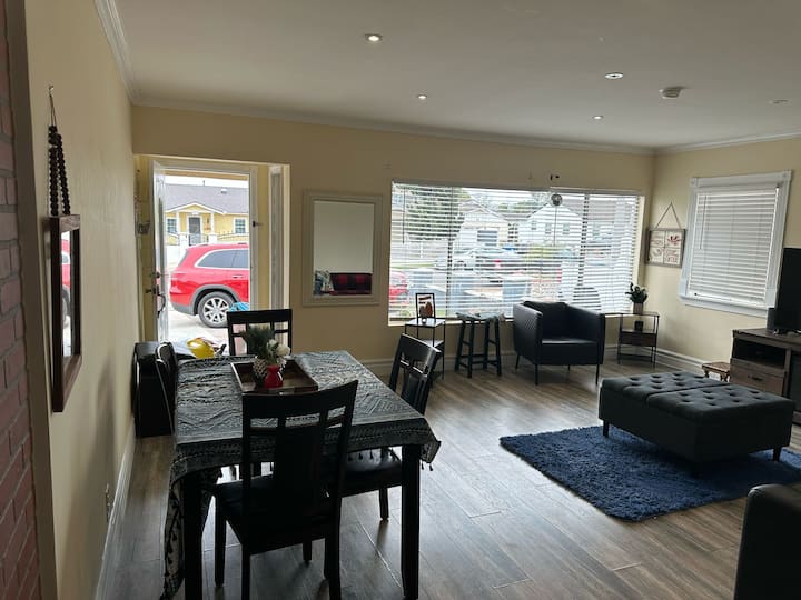 Spacious 2br Home Free Parking Near Beaches/lax - トーランス, CA
