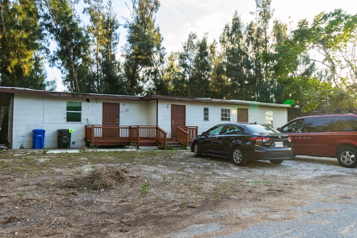 House 3/2 In Fort Myers - Fort Myers, FL