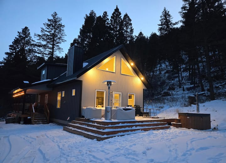 Off-grid 3 Bdrm Cabin With Wi-fi - Boulder, MT