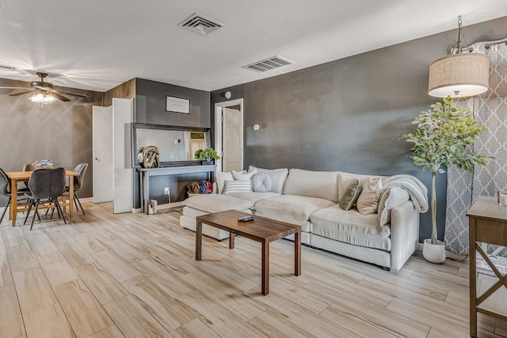 Casa De Val - Phoenix, AZ