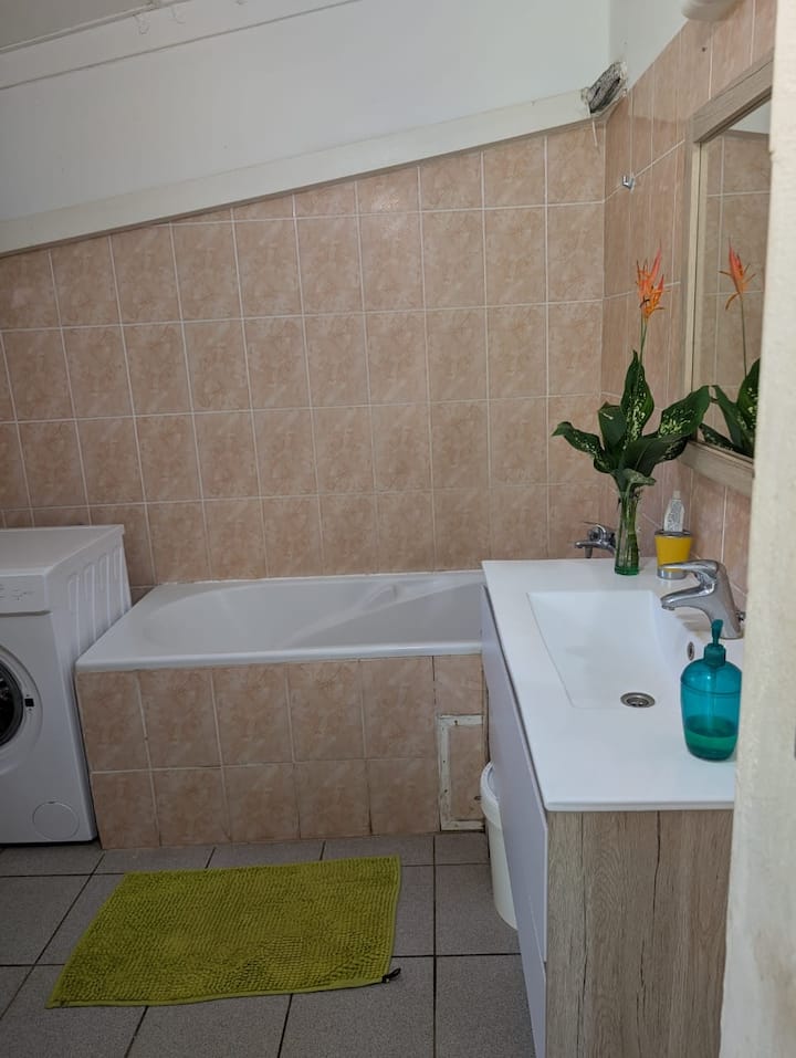 1 Chambre Indépendante Propre. - Mamoudzou