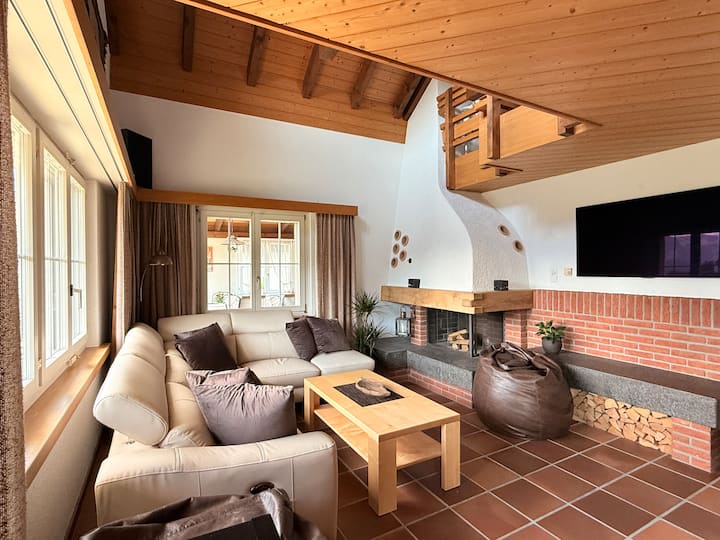 Chalet @Swissmountainview / Views/ Pooltable/ Thun - Suisse