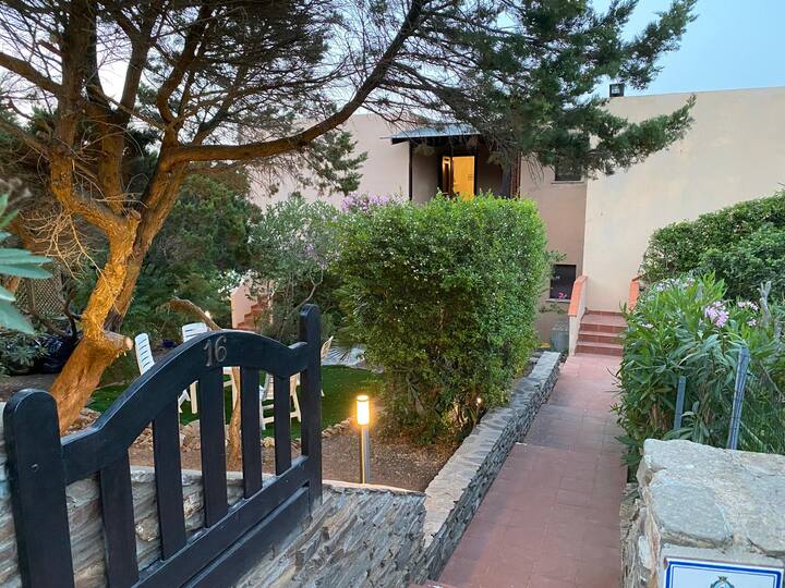 Casa Con Giardino E Meravigliosa Vista Mare - Stintino