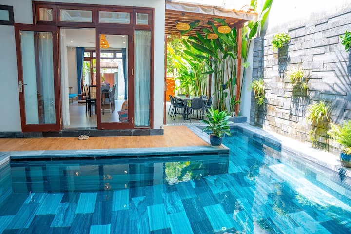 Tanthanh Beach Villa With Pool 4br Super Fast Wifi - Hội An