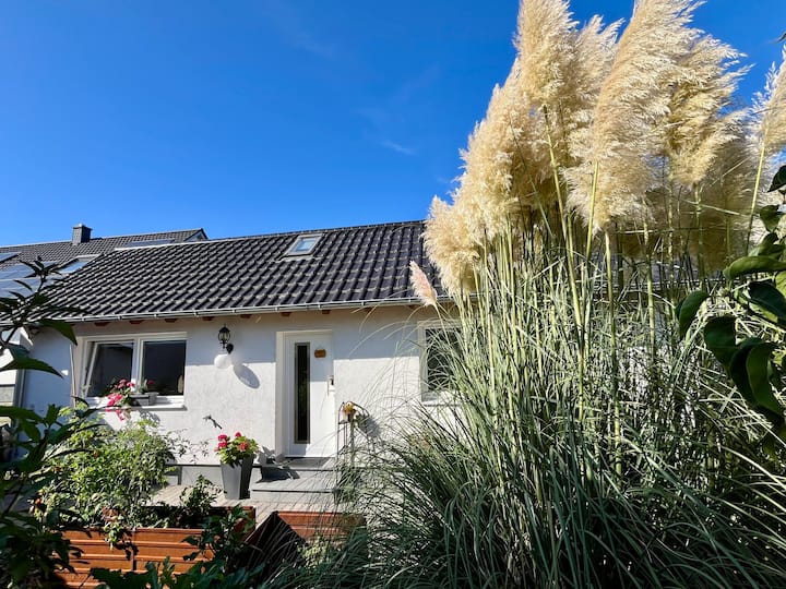 Bright Holiday Home Near The German Wine Route - Frankenthal (Pfalz)