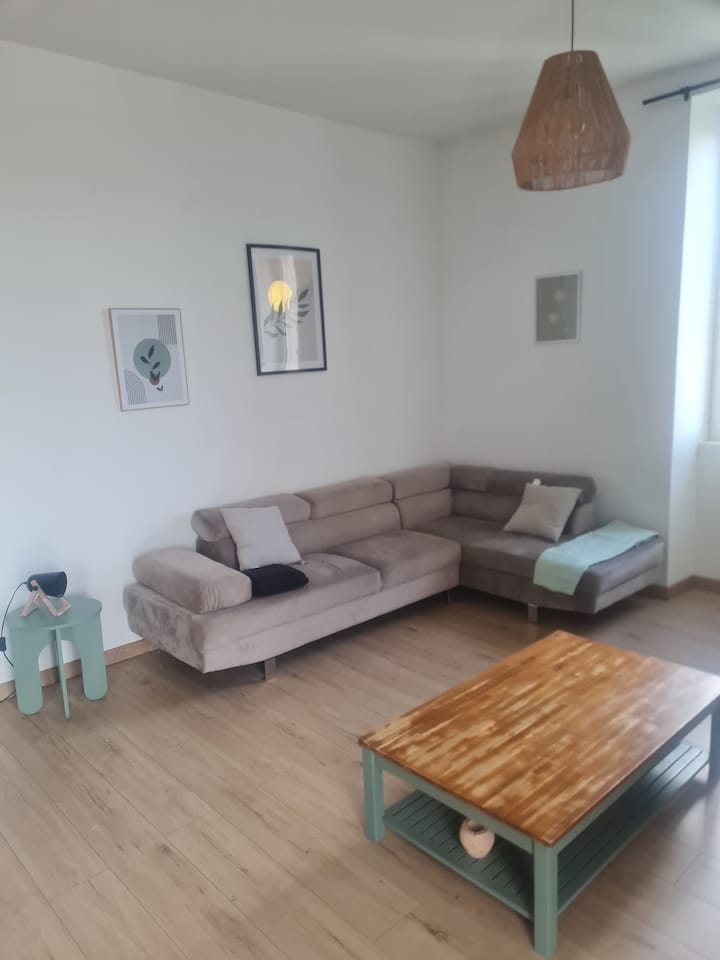 Appartement Spacieux 8 Couchages - Beaucaire
