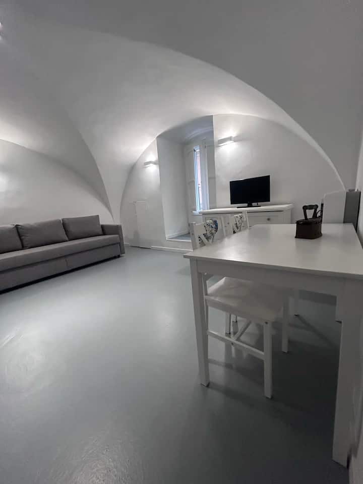 White Dome Retreat - Bari