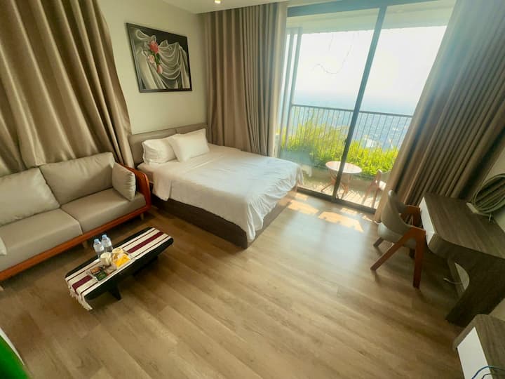 Peaceful In Nice View Apartment Landmark 2 Ecopark - Vietnam