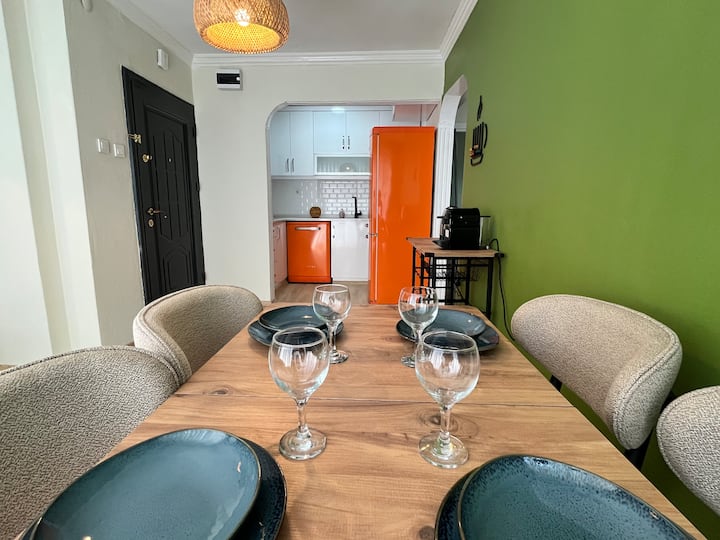 Alsancak’ın Kalbinde Modern Daire - Bornova