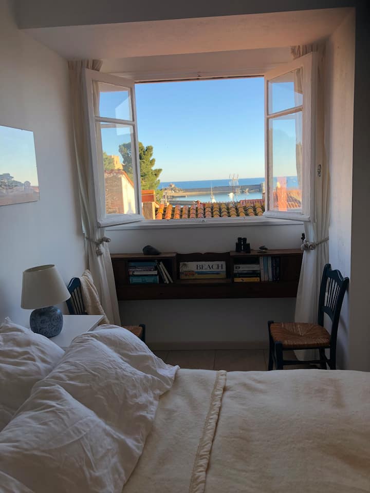 Elegant, Rustic Collioure Stay. Ensuite & Sea View - Colliure