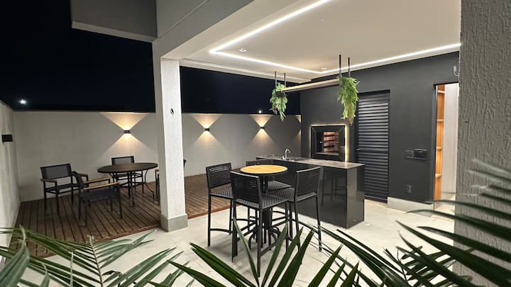 Casa 4 Suítes - Goiânia