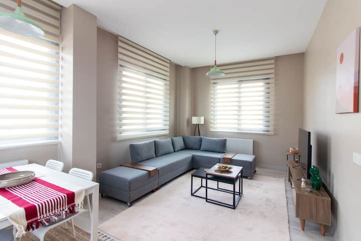 Modern 1br With Elegant Design In Kemerburgaz - Istanbul