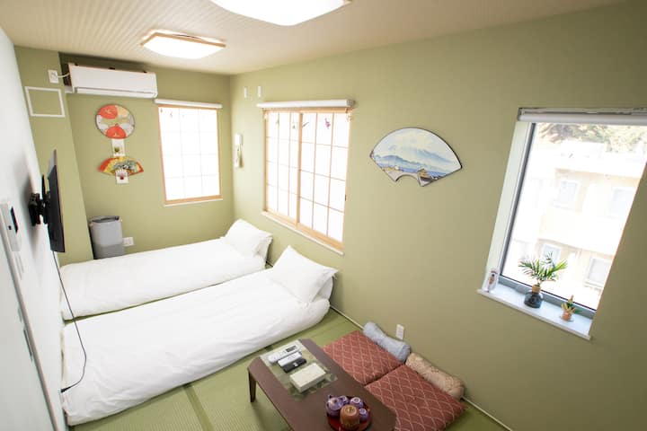 【1フロア1室／無料送迎・荷物預かり】新築和室＋観景屋上｜徒歩1分｜新宿直通11分｜最大3名 - Nakano