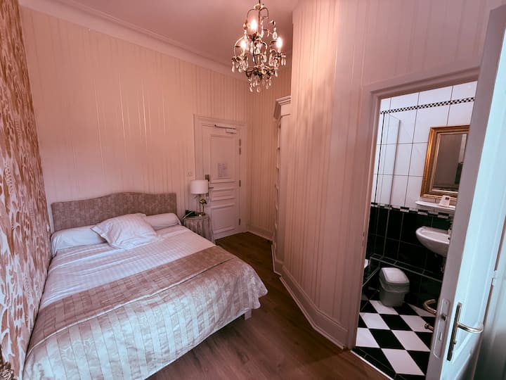 La Chambre De ÉMile Henriot - Cernay