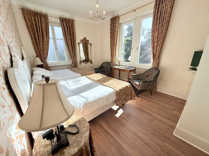 La Chambre De ÉRic Et Ramzy - Cernay