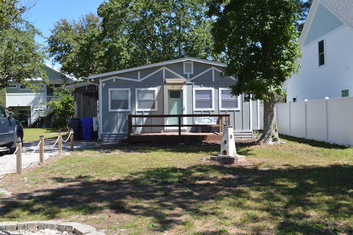 Small Peace Of Paradise - Oak Island, NC