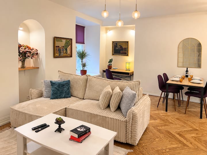 Beyond Viru Gates-1br Apartment - Tallinn