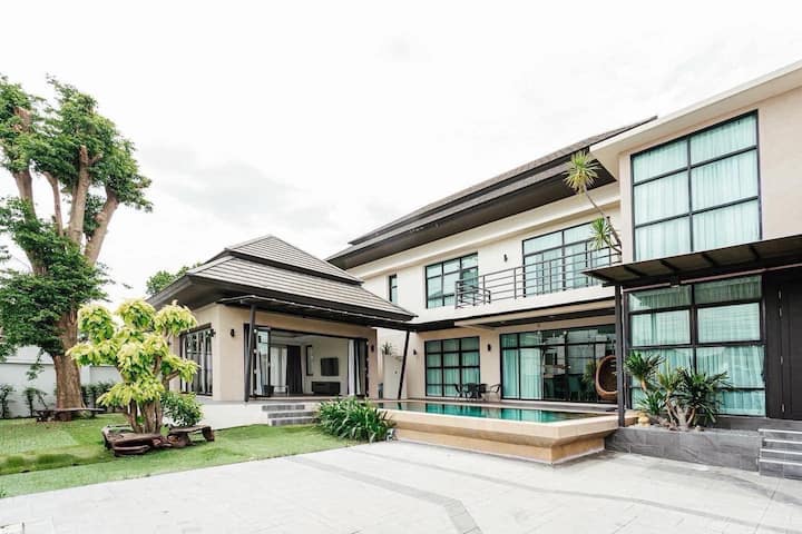 Luxury Pool Villa 11  Free Van Service - Bangkok
