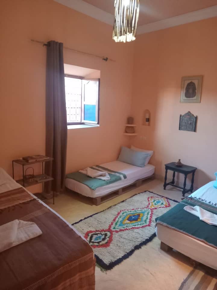 Maison Familiale Confortable - Aït Benhaddou