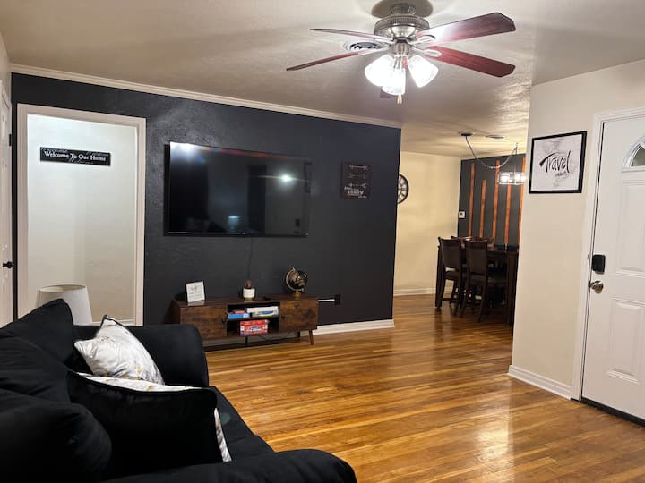 Cute 3 Bdr Near Hospital & I-40 - Amarillo, TX