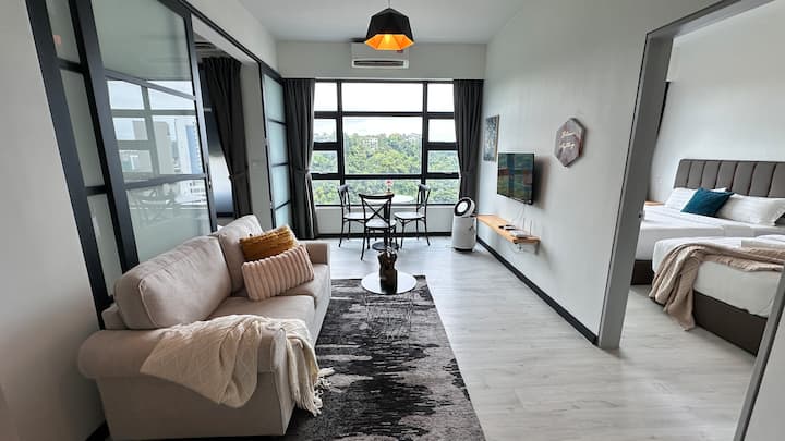 Jq11 Cozy City Stay Near Sicc, Malls, Jetty, 5 Pax - Sabah
