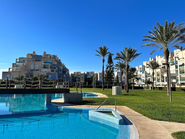 Playa Serena Primera Línea De Playa Con Vista Mar - Roquetas de Mar