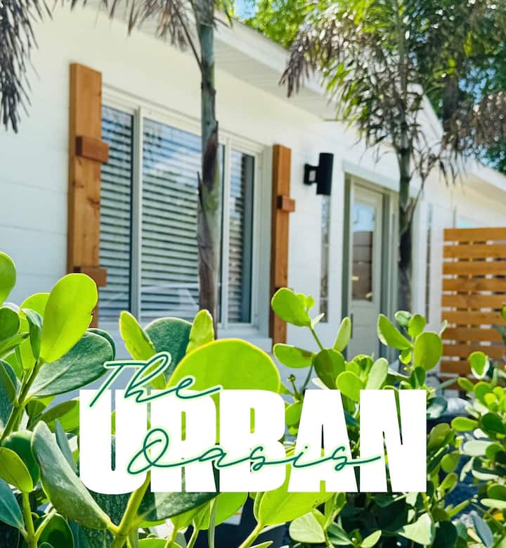 Urban Oasis: Bungalow Retreat | Downtown Orlando - Orlando, FL