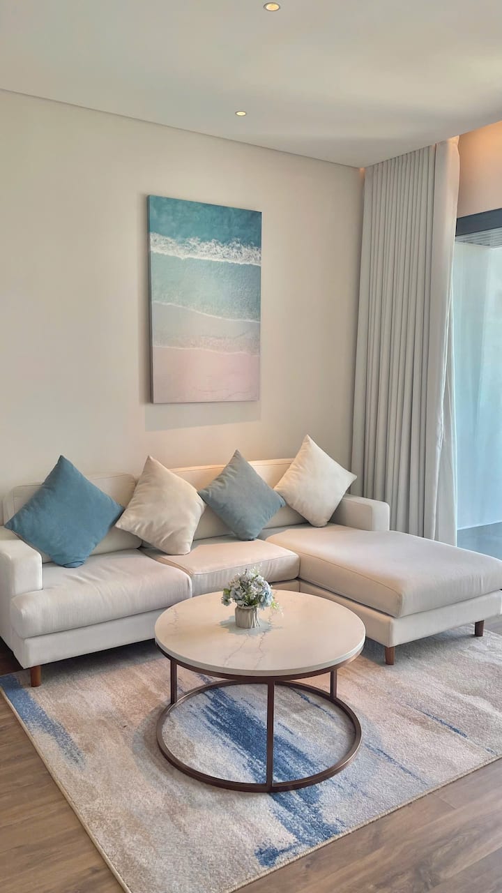 Homestay A La Carte Ha Long Bay| Sea View & Bacony - China