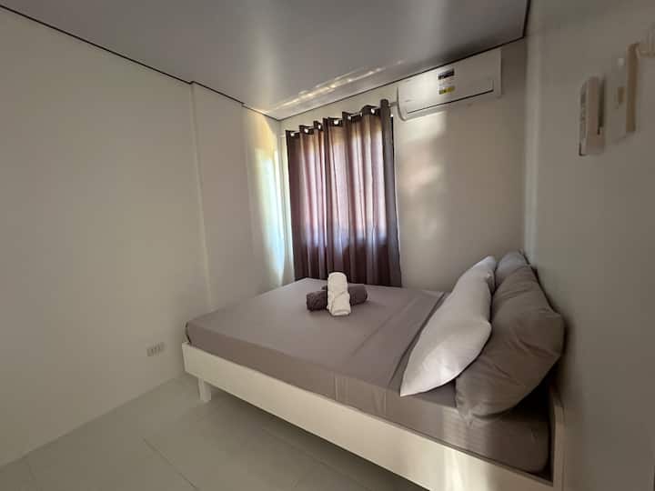 Affordable Air-conditioned Room - Tandag