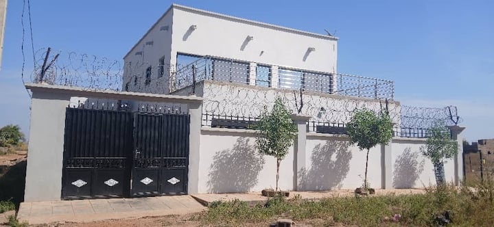 Villa Aïsse Bamako 10 Min Aéroport /Panneau Solair - Malí