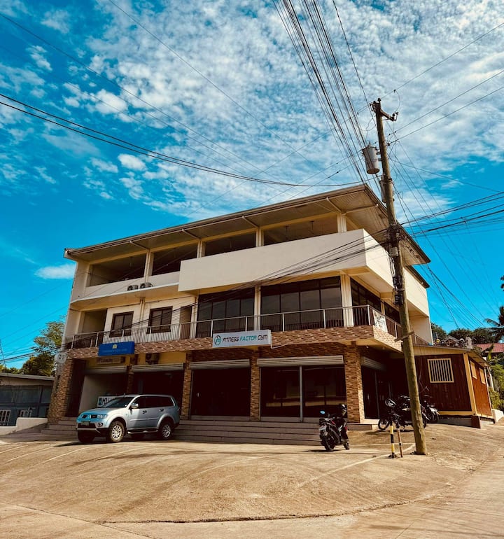 Tahanan Ni Kuya Juan Guest House - Puerto Princesa