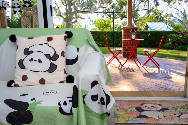 Panda Pavilion, Naturally Garden View Near Hornsby - Hornsby