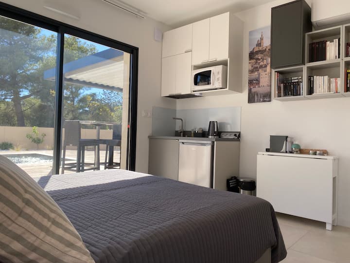 Studio Avec Piscine Et Accès Au Parc Des Calanques - 마르세유