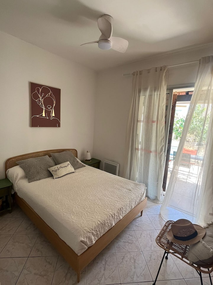 T2 30m2, 4 Pers, Grande Terrasse - La Londe-les-Maures