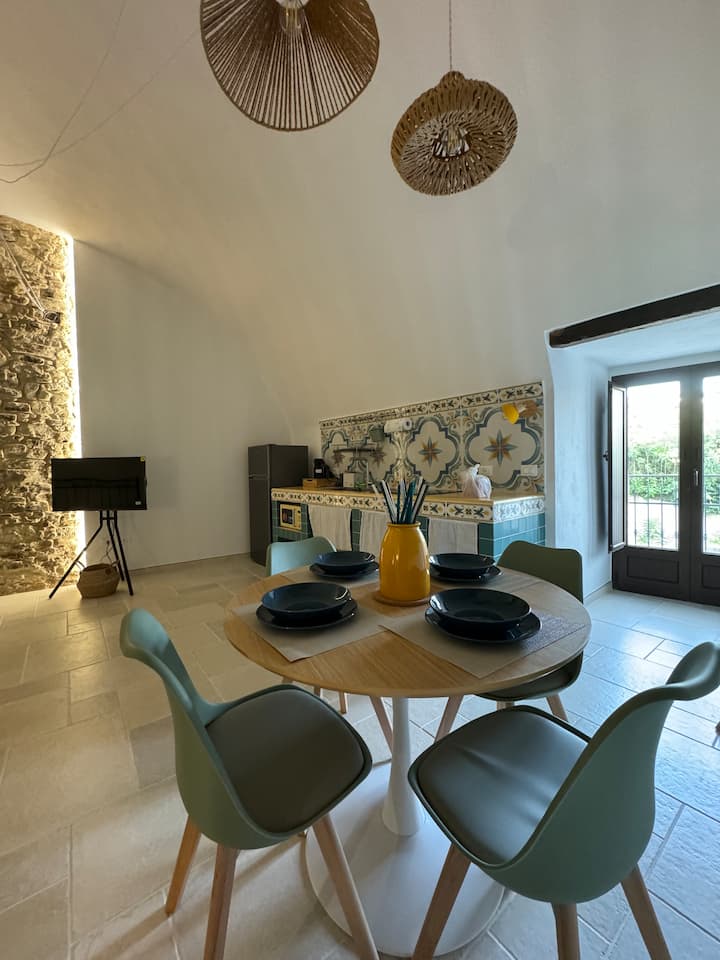 Les Petites Maisons: Sole
Accogliente Ed Elegante - Rodi Garganico