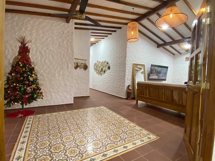 Casa Campestre A 800 Mt De La Vía Nacional - Chigorodó