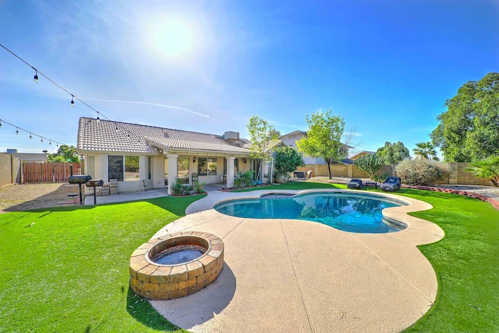 3 Bedroom Getaway With Pool And Hot Tub! - Mesa, AZ