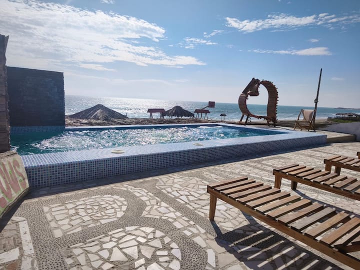 "Pacífico" En Bungalows Beach - Ecuador
